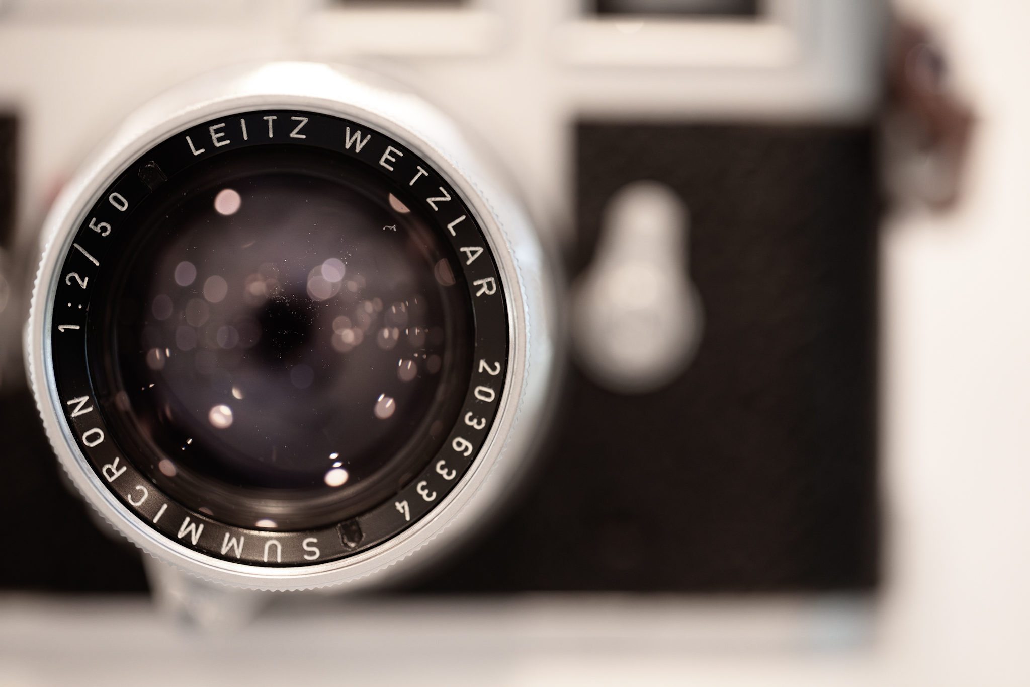 Leica Rigid, Summicron 50mm F2 (classic lens) – LEE-Hands